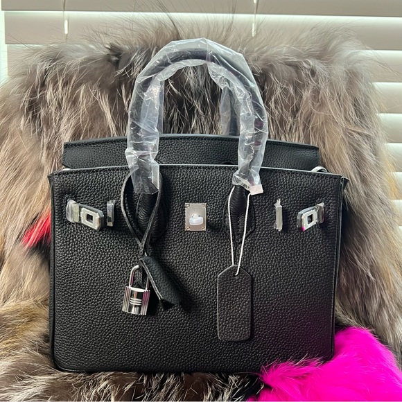 Excessive Behavior | Bags | Togo Leather Black Genuine Leather Sloan ...